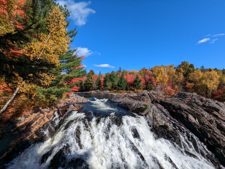 25 Ultimate Stops on a Northern Ontario Road Trip