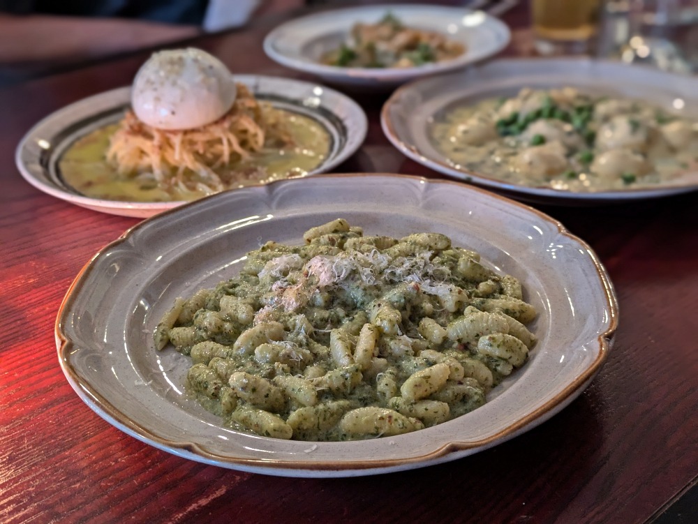 Sensational Places to Eat in Saskatoon: Breakfast to Dinner Guide